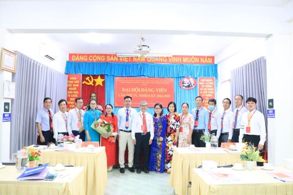 Đại hội Đảng viên Chi bộ Cao đẳng CTIM nhiệm kỳ 2022-2025